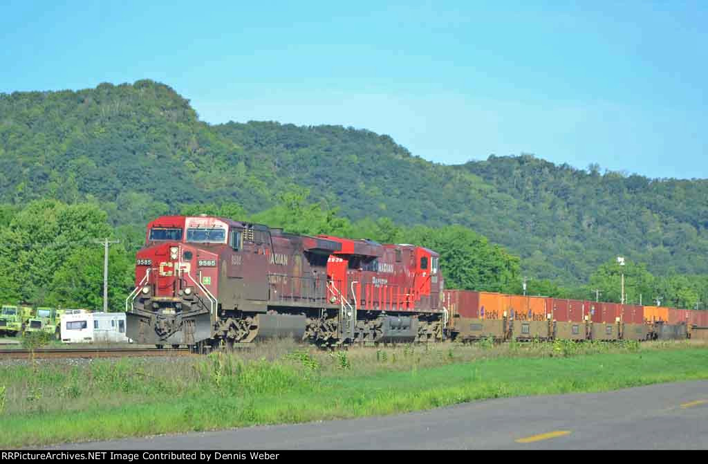 CP 9585, CP's River Sub.
